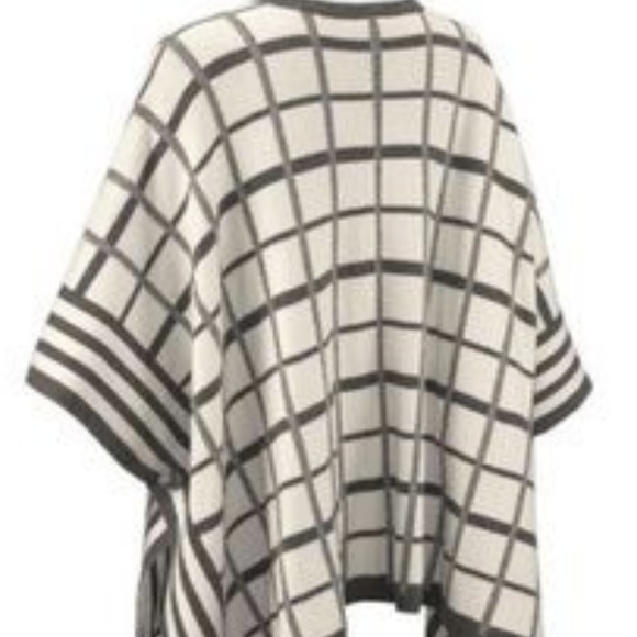 CAbi | Jackets & Coats | Cabi Reversible Tower Wrap Nwt | Poshmark